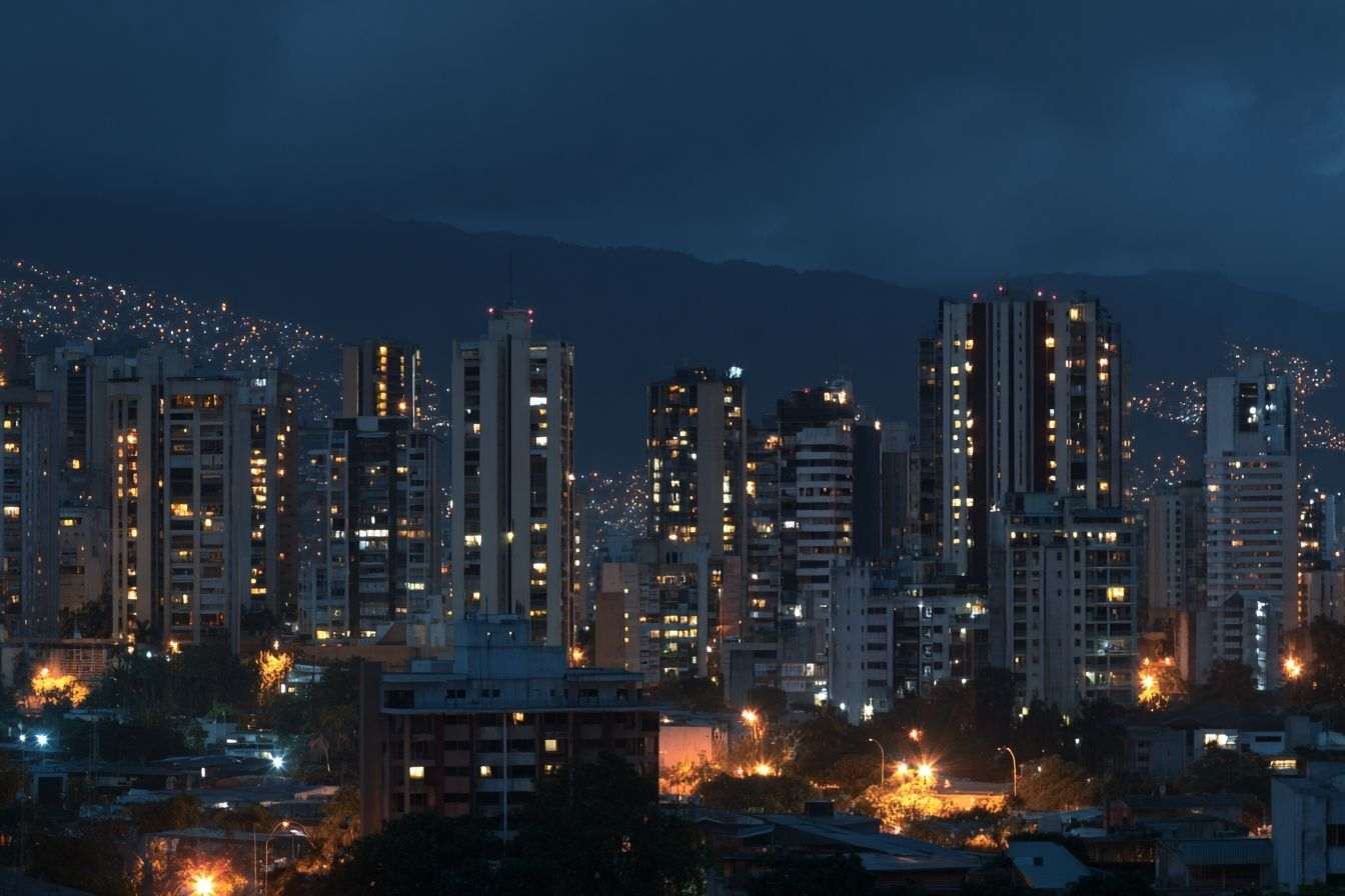 Caracas Explosionen: Ursachen, Auswirkungen und aktuelle Entwicklungen